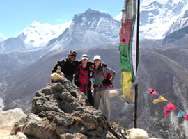 SMU professor, former student reunite at Mount Everest base camp