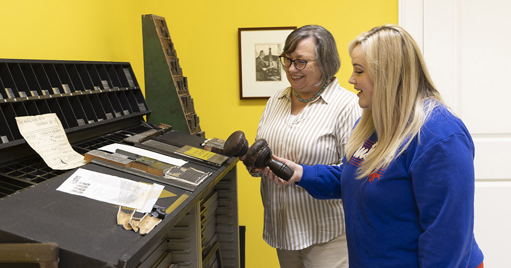 Using the Collections - SMU Libraries