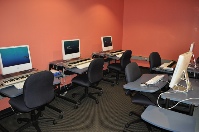 Electronic Keyboard Studio - Meadows School of the Arts, SMU